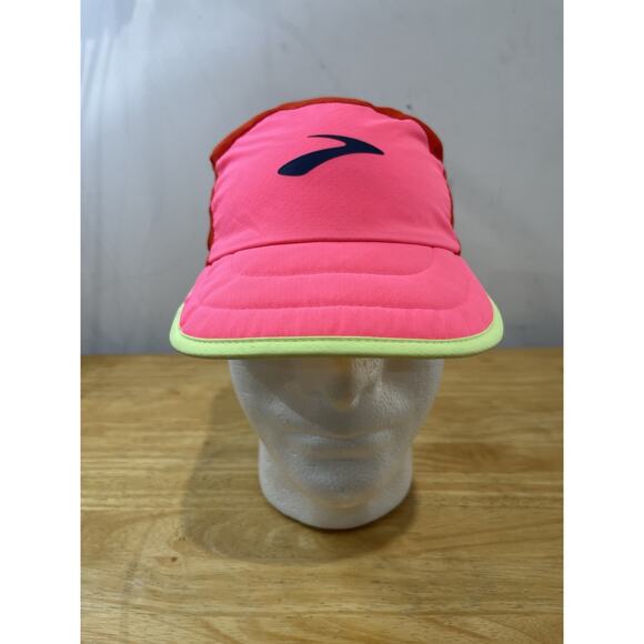 Brooks | Accessories | Nwt Brooks Running Lightweight Packable Hat ...